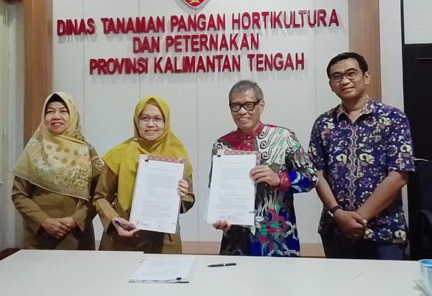 Dinas TPHP Kalteng dan PT ANH Teken Kontrak Konstruksi Cetak Sawah di ...